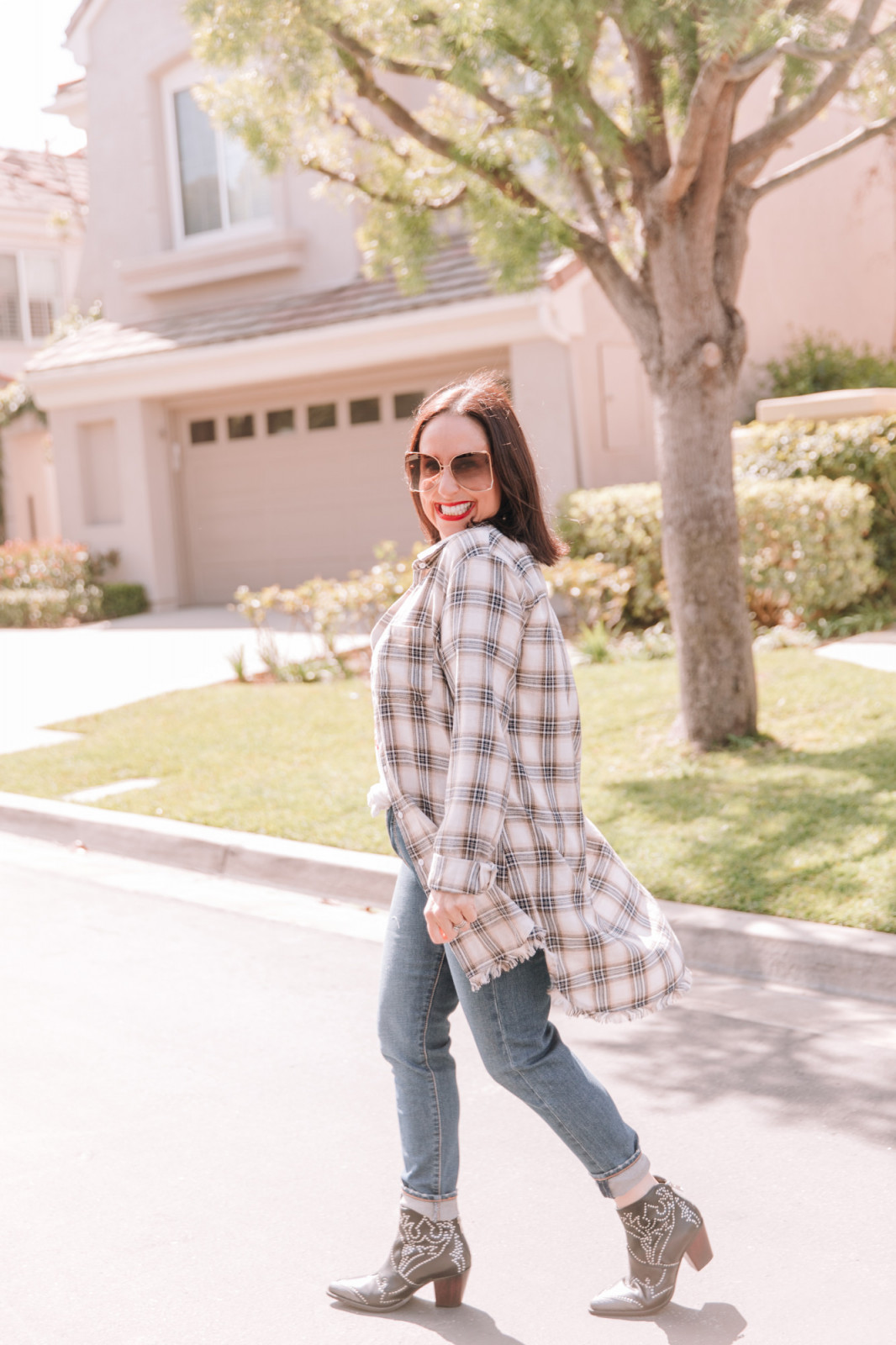 The Perfect Look for a Cooler Spring Day - Everything Evelyne